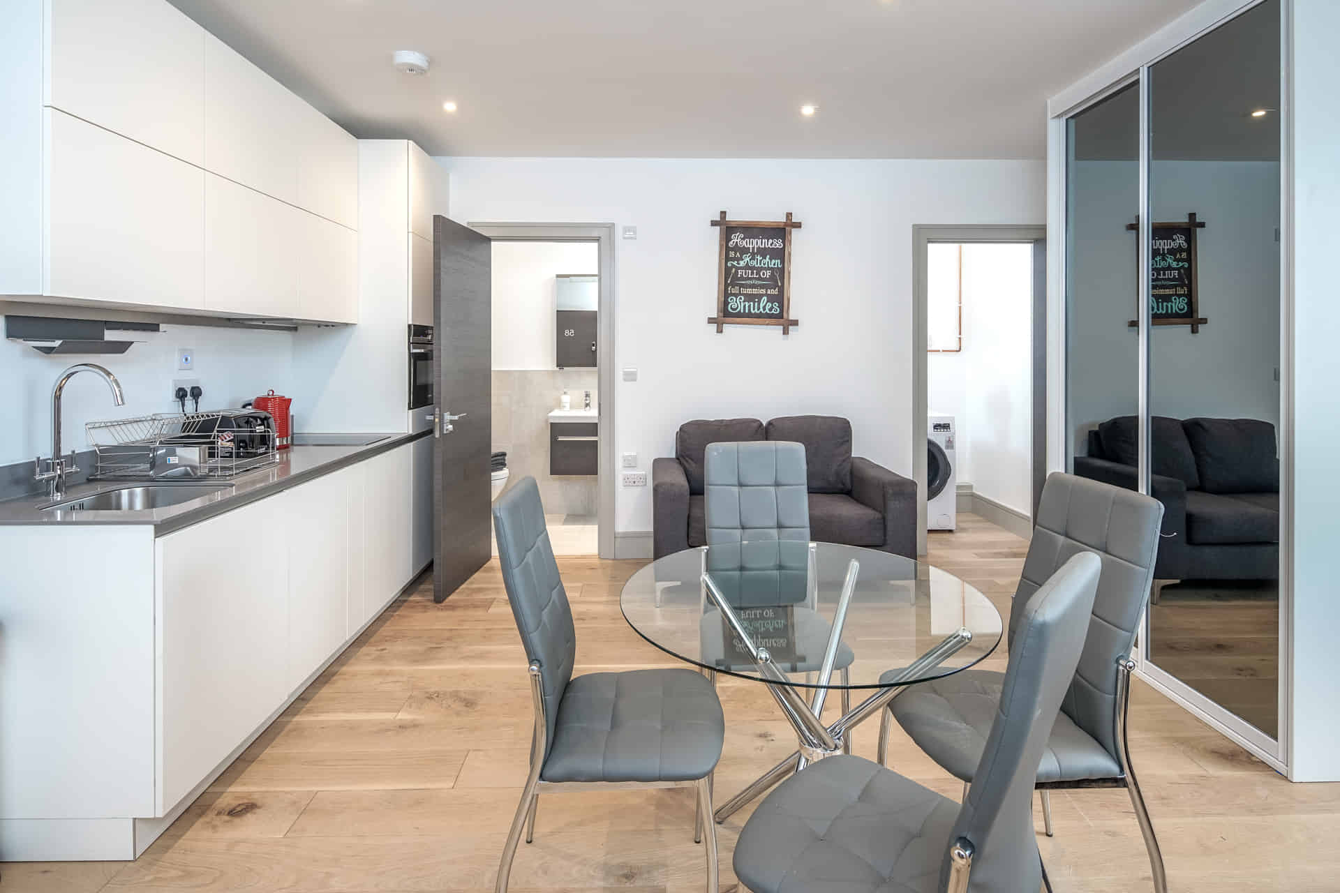 Studio Apartment, 69 Lawrence Road, London N15 4FZ (Studio 6)