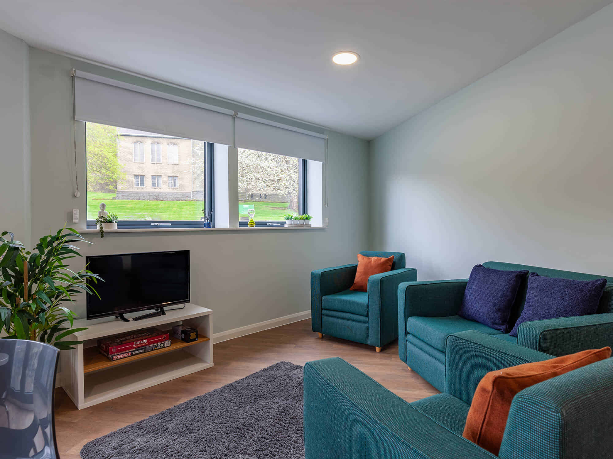 Universal Student Living | Amber