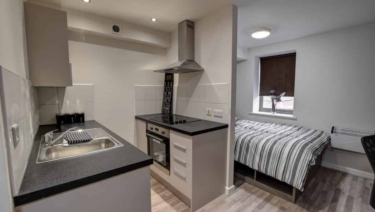 Student Housing Leeds | 5000+ Rooms | Amber