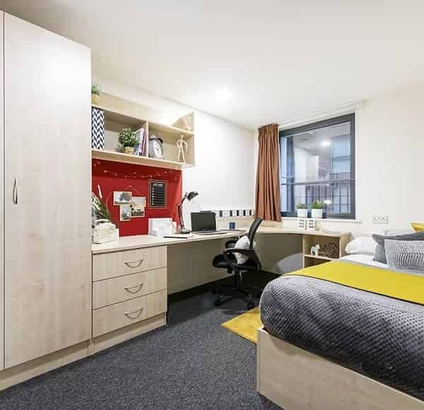 Book Student Accommodation Near Sheffield Hallam University | Amber