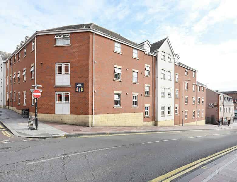 Book Snowdon Hall Wrexham Student Accommodation | Amber