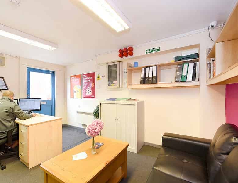 Book Snowdon Hall Wrexham Student Accommodation | Amber