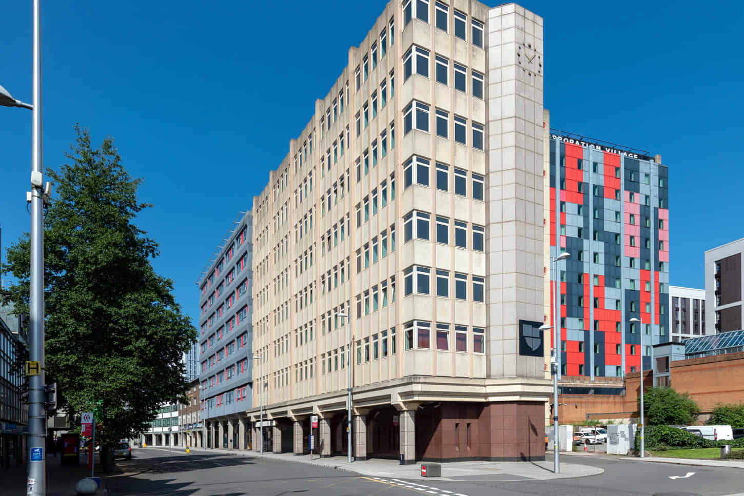 Book Student Housing Near Coventry University London | Amber