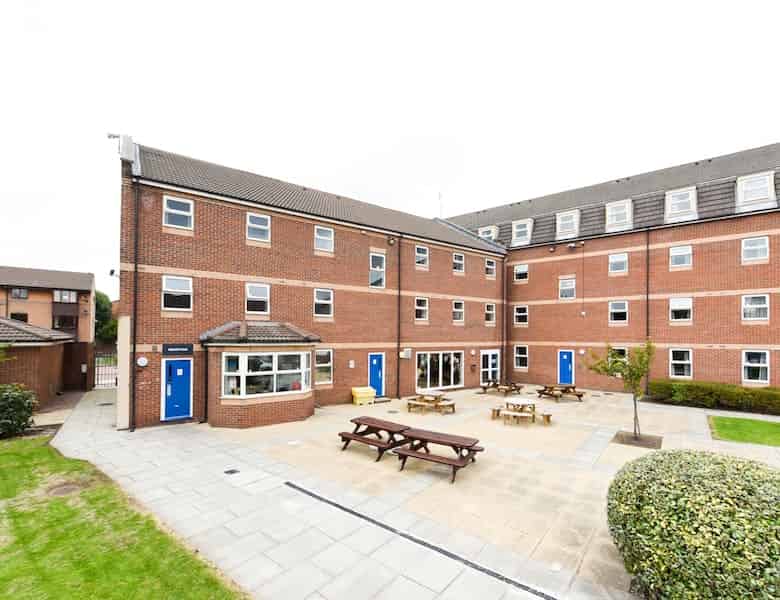 Book Myrtle Court Student Accommodation In Liverpool | Amber