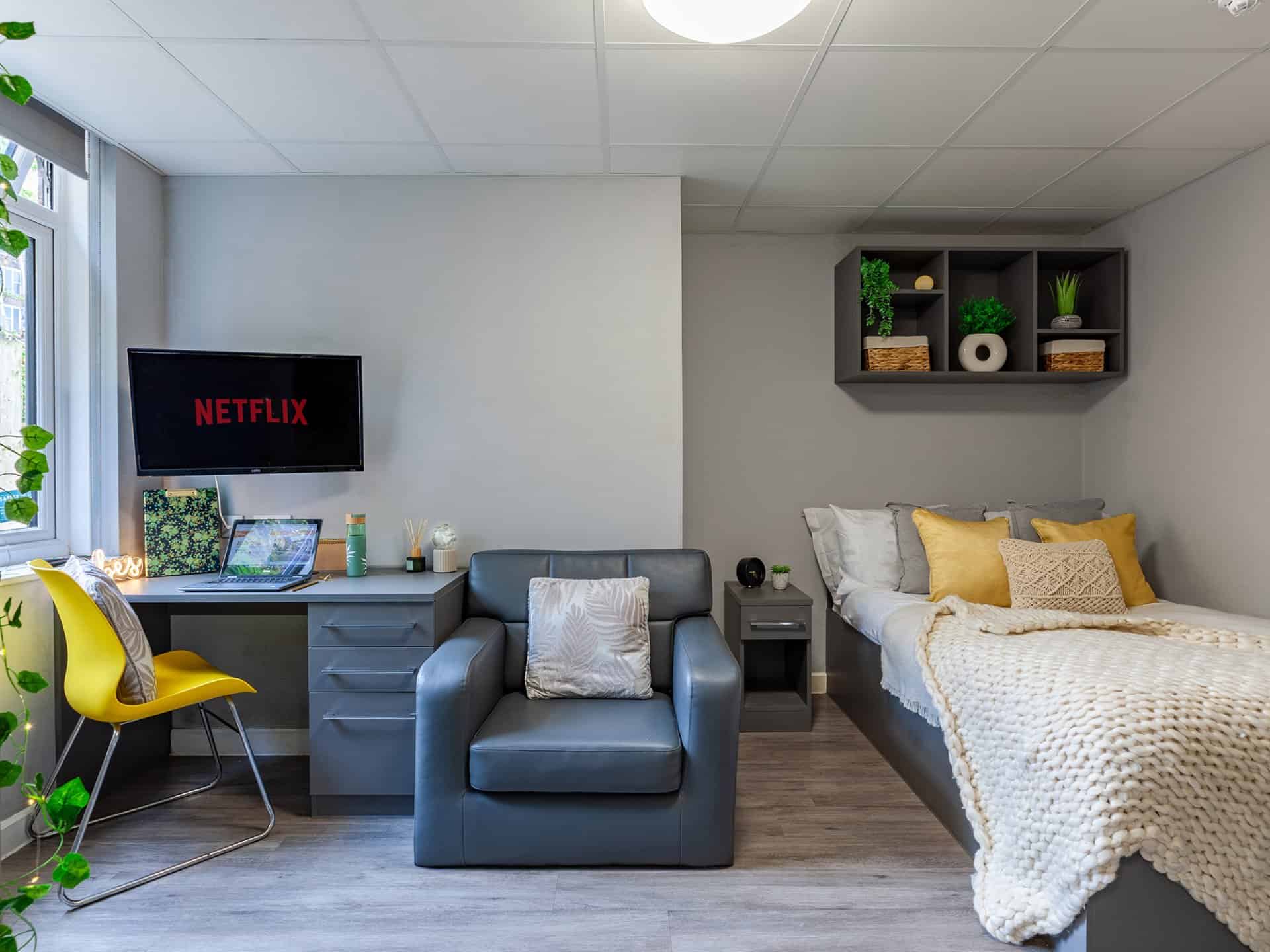 Book Allen Court Manchester Student Accommodation | Amber