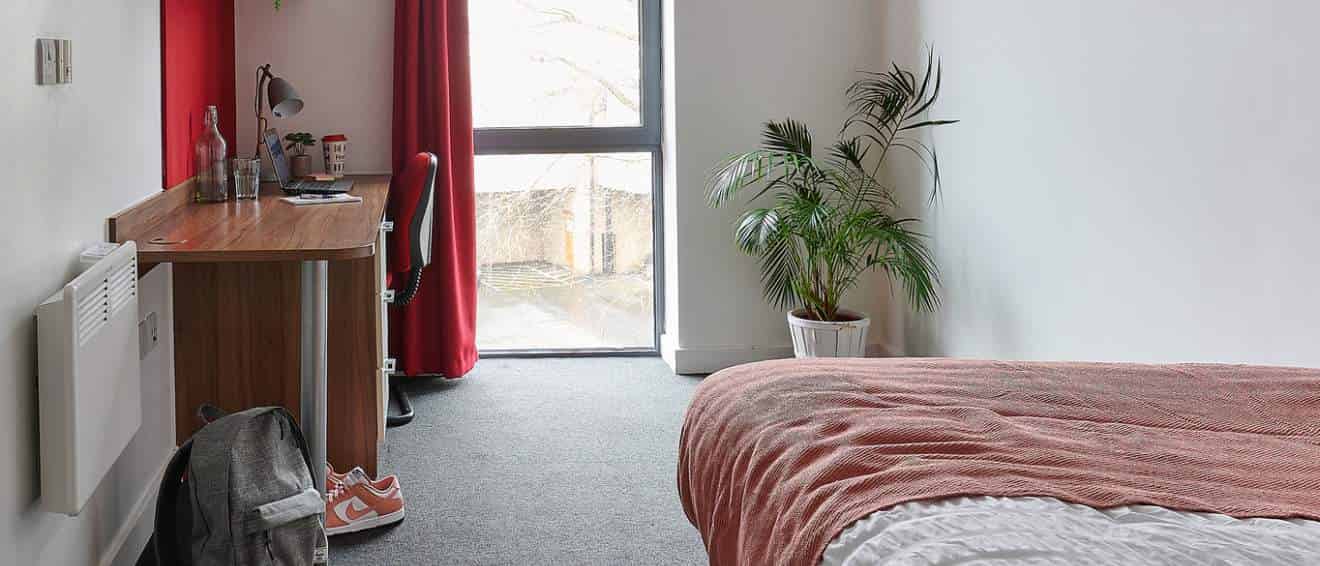 Student Housing Coventry | 5500+ Rooms | Amber