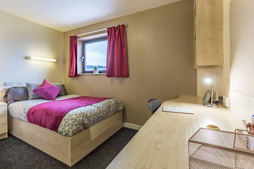 Book Student Accommodation Near Sheffield Hallam University | Amber