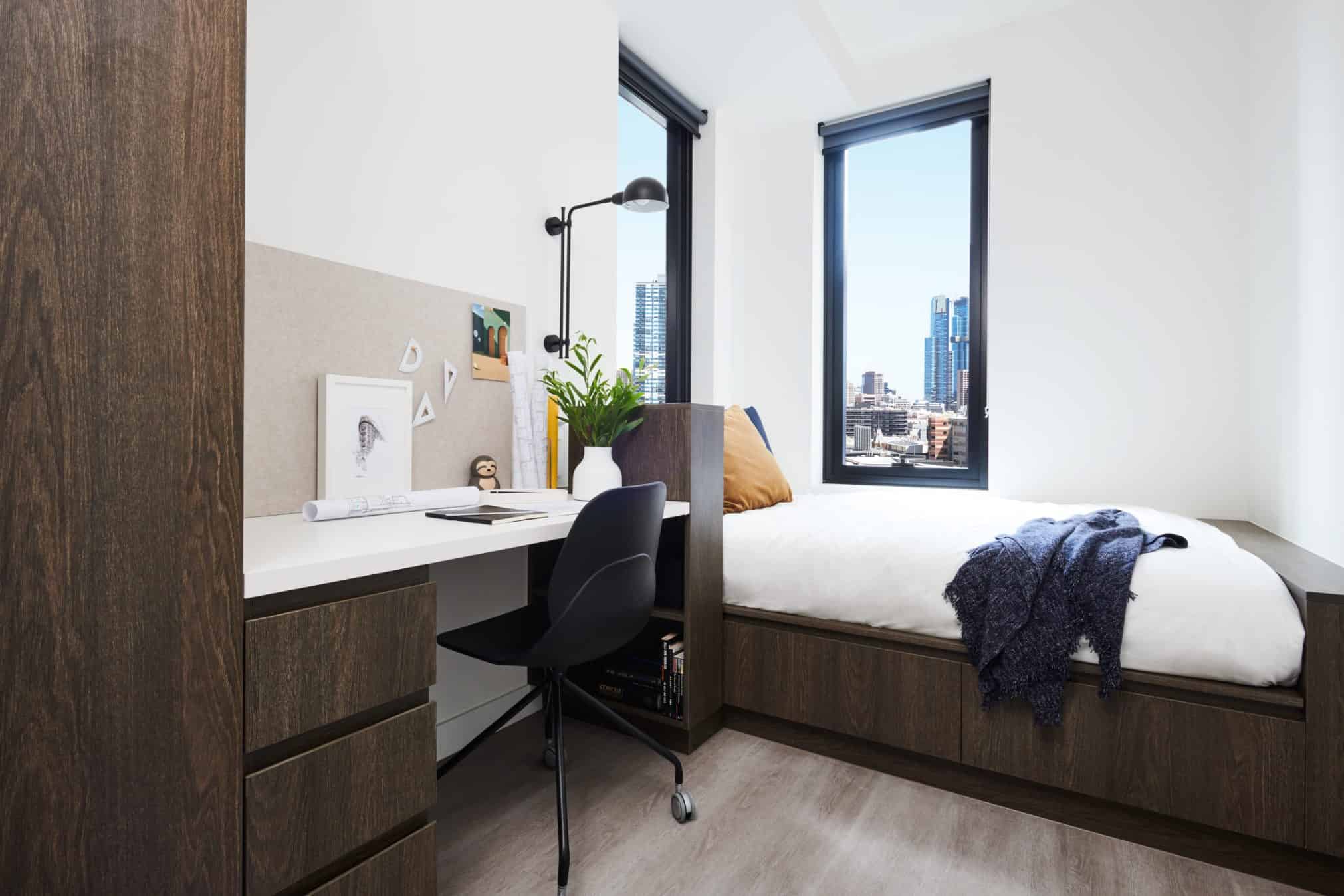 Journal Student Living | Amber