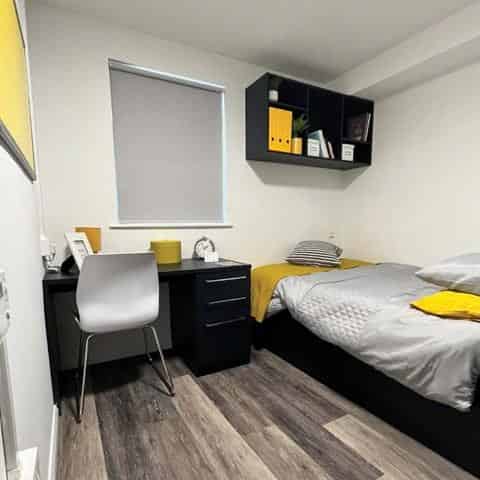 Book Woodhouse Flats Leeds Student Accommodation | Amber