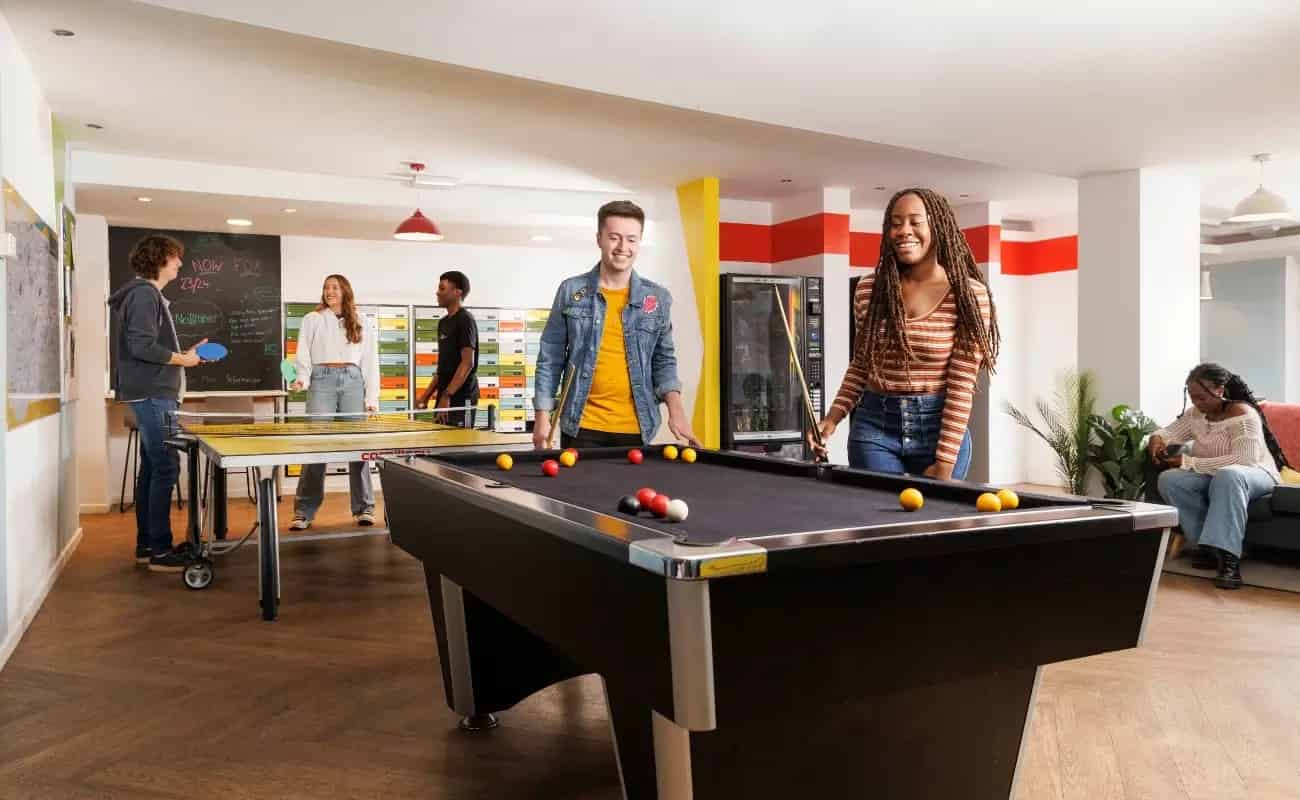 Book Riverside Point Nottingham Student Accommodation | Amber