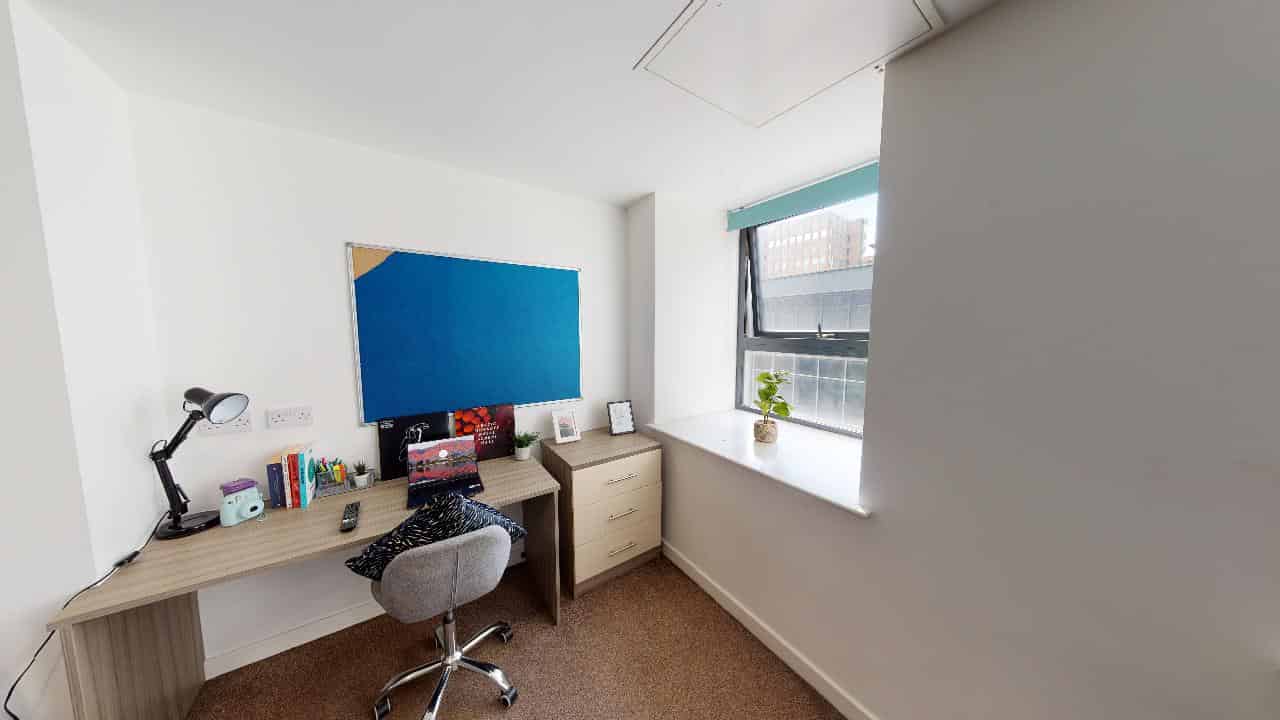 Book Minerva House Nottingham Student Accommodation | Amber