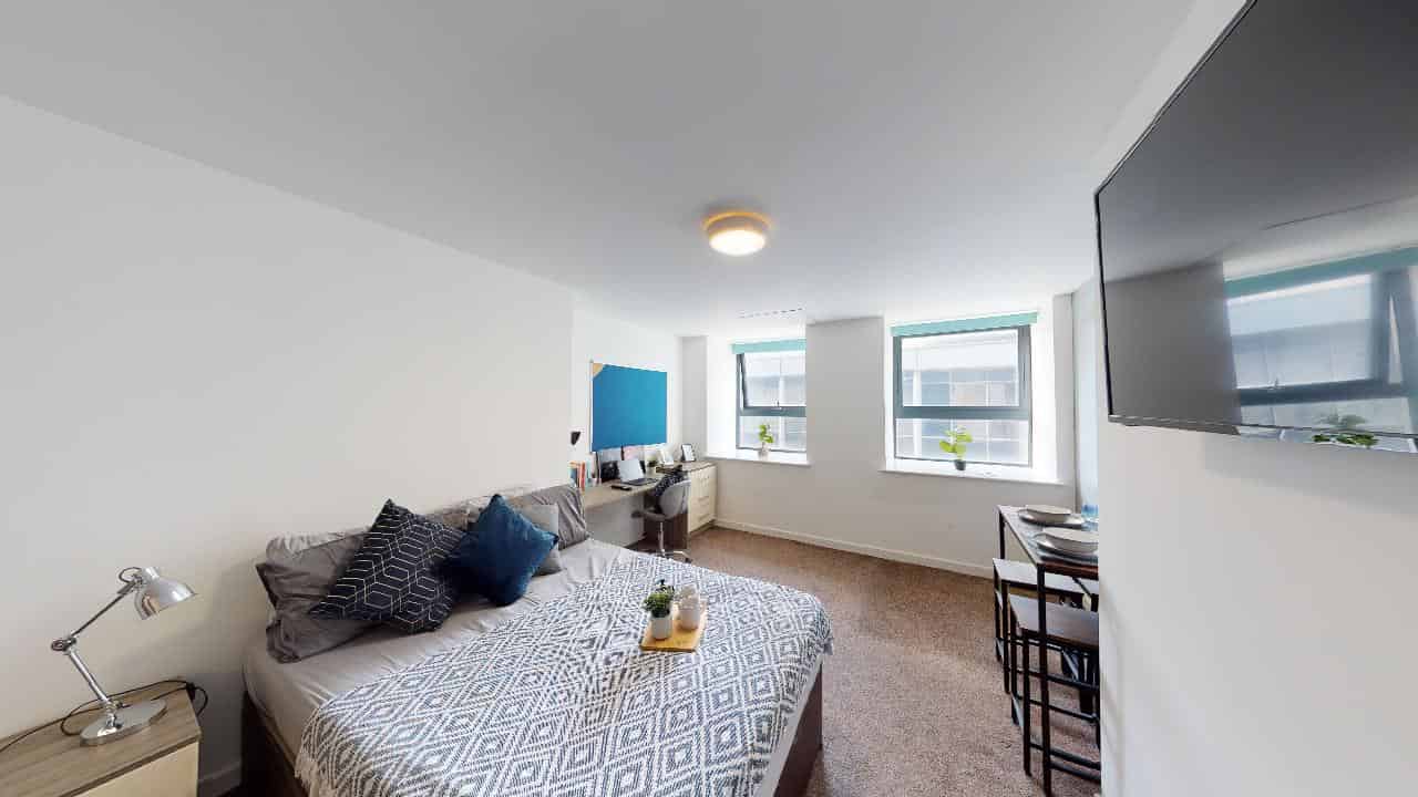 Book Minerva House Nottingham Student Accommodation | Amber