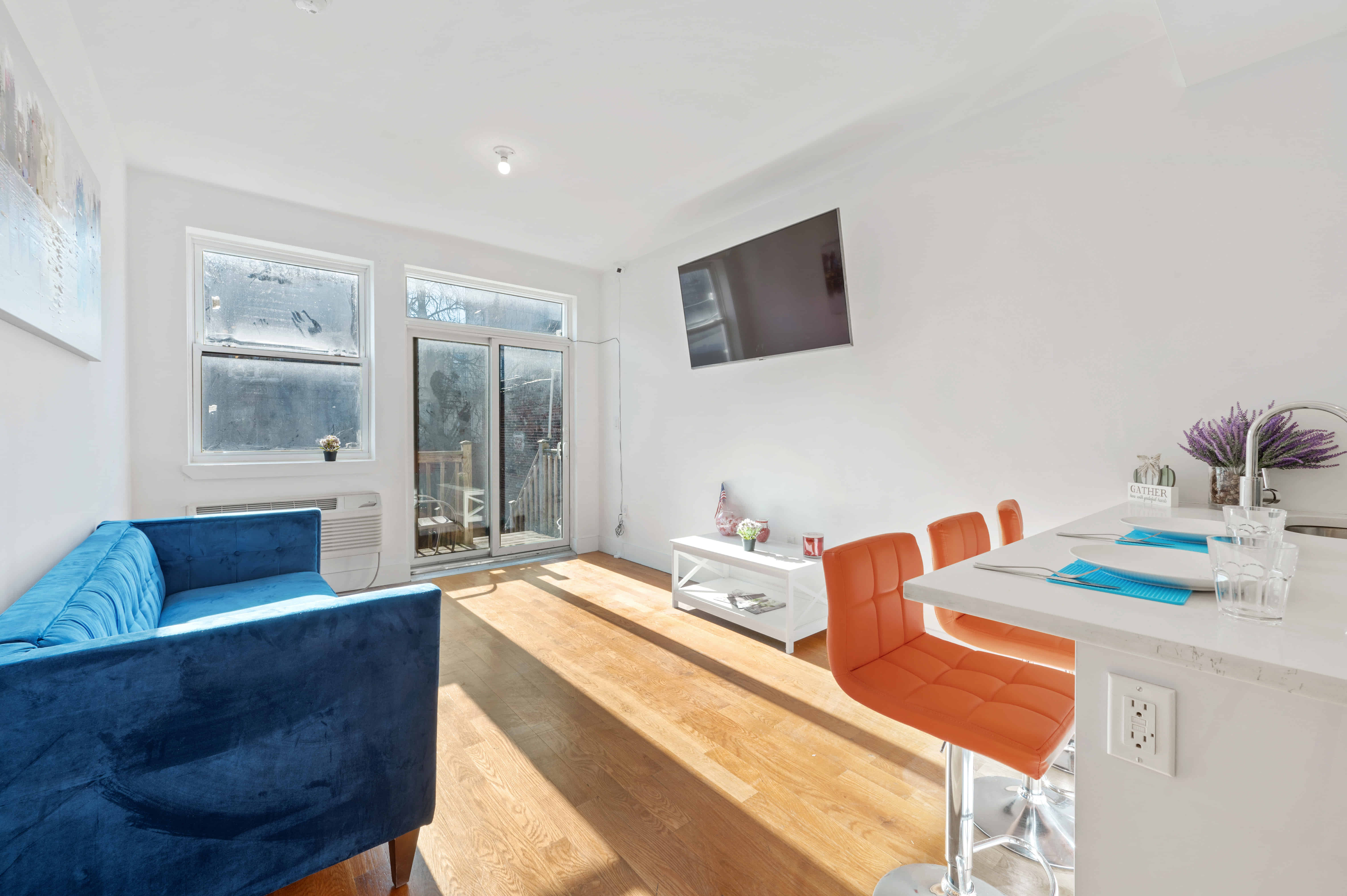 Book Lorimer Williamsburg Home Brooklyn Student Housing | Amber