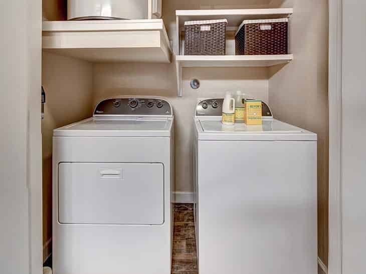 Book Crest at Pearl | Austin Student Housing | Amber