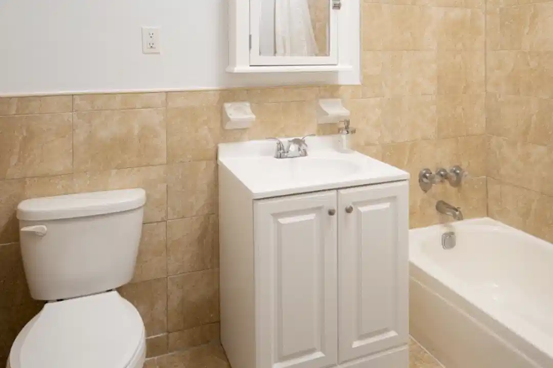 W 116th St, New York in New York City | Amber