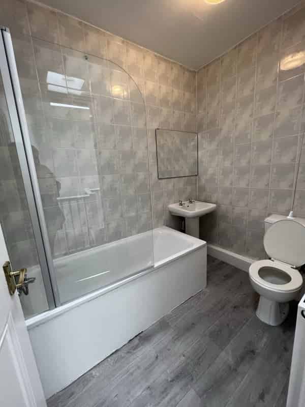 Victoria Street Strutton Ground, London | Amber