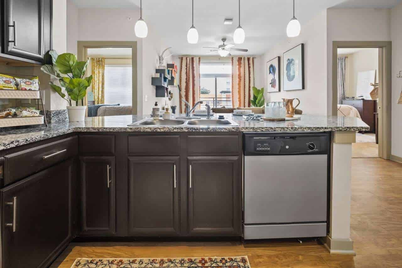 Book Northpoint Crossing, Student Housing in College Station | Amber