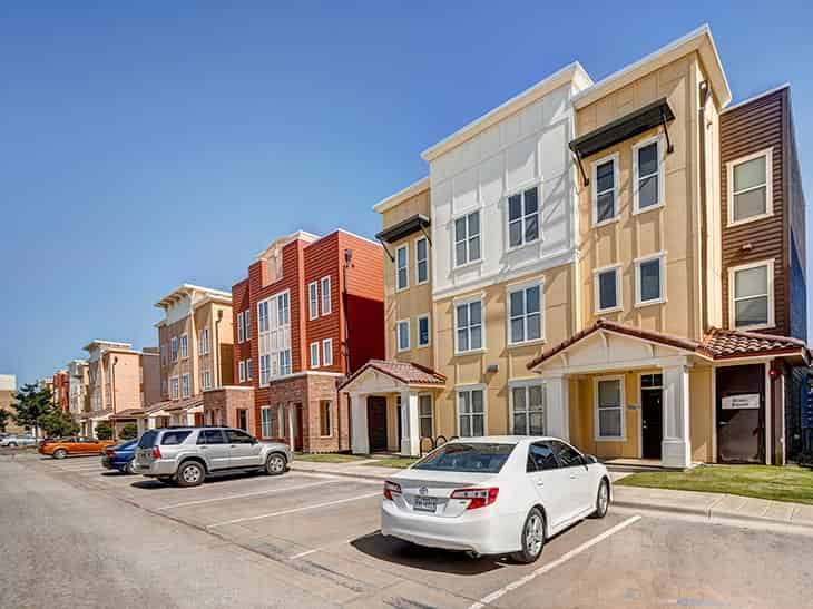 Book U Club Townhomes at Overton Park Student Housing | Amber