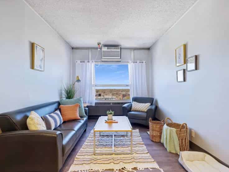 Book Illini Tower Student Housing In Champaign | Amber