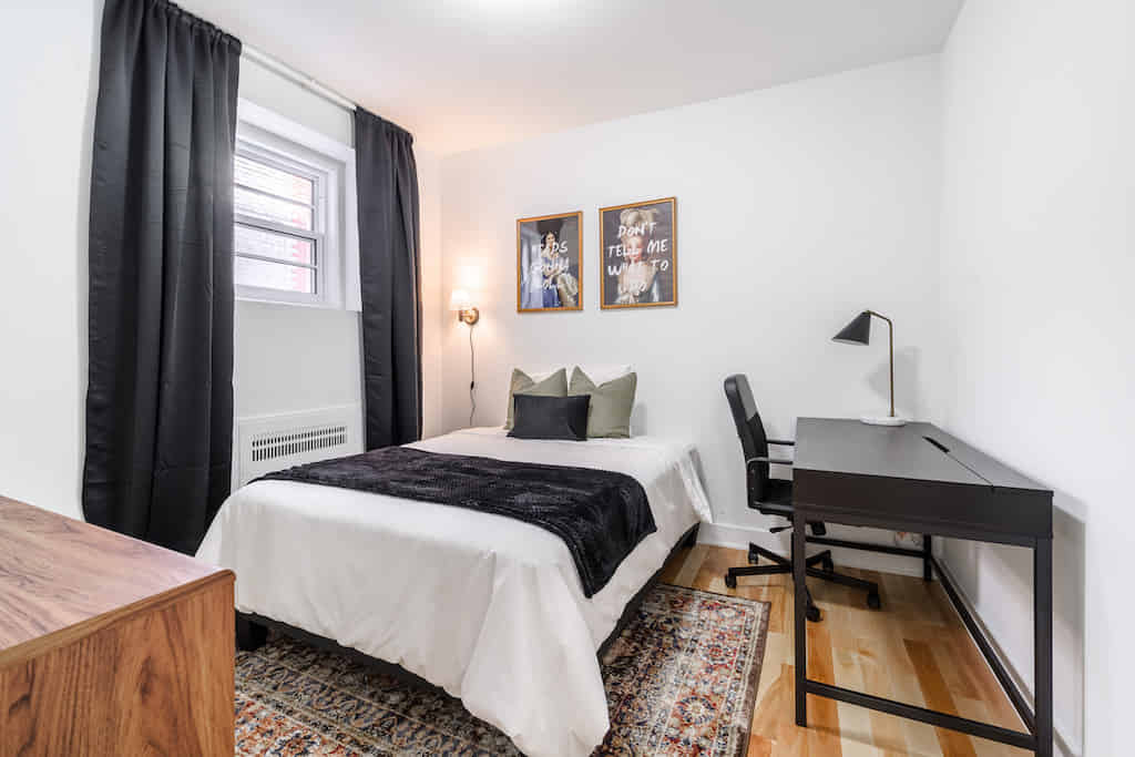 Book Student Housing Near McGill University, Montreal | Amber