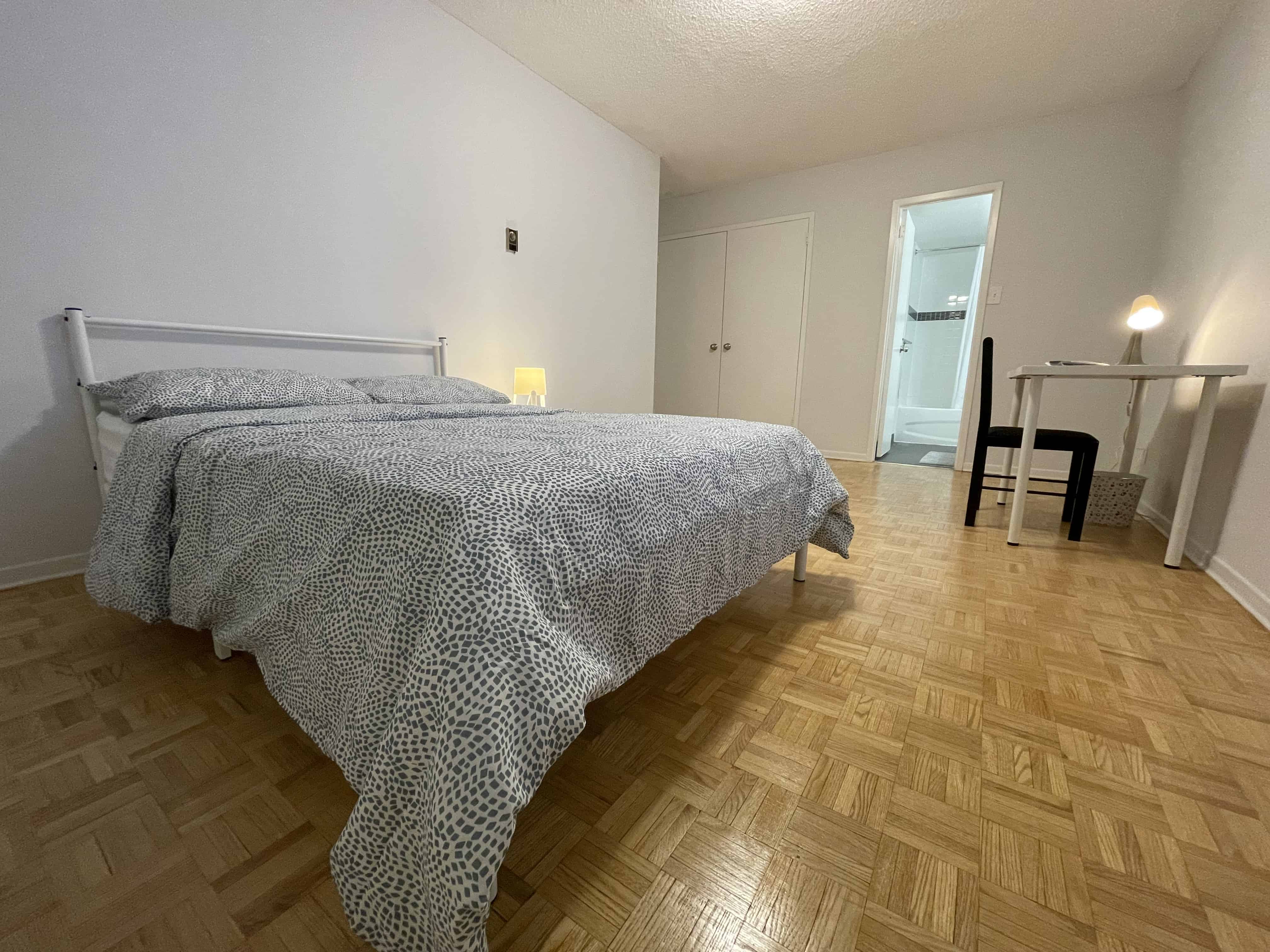 Book Pearson Housing 411 Duplex Ave Student Housing In Toronto | Amber