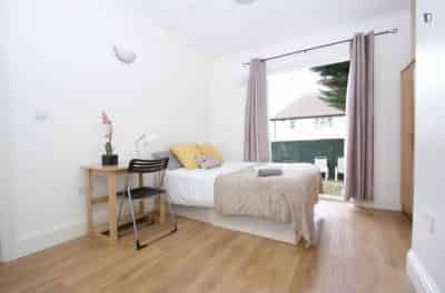 Room in a 5 Bedroom Apartment, Exhibition Rd, London, SW7 2BX