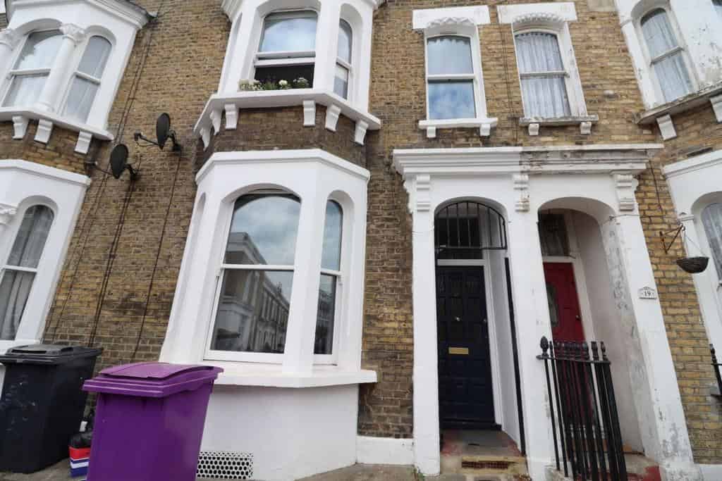 Room in a 5 Bedroom Apartment, Mile End Rd, London, E3 4DH