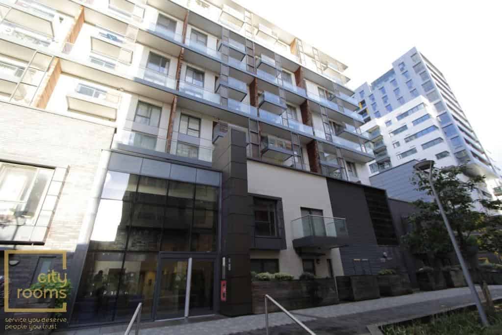 Room in a 4 Bedroom Apartment, Barge Walk, London SE10 0NB