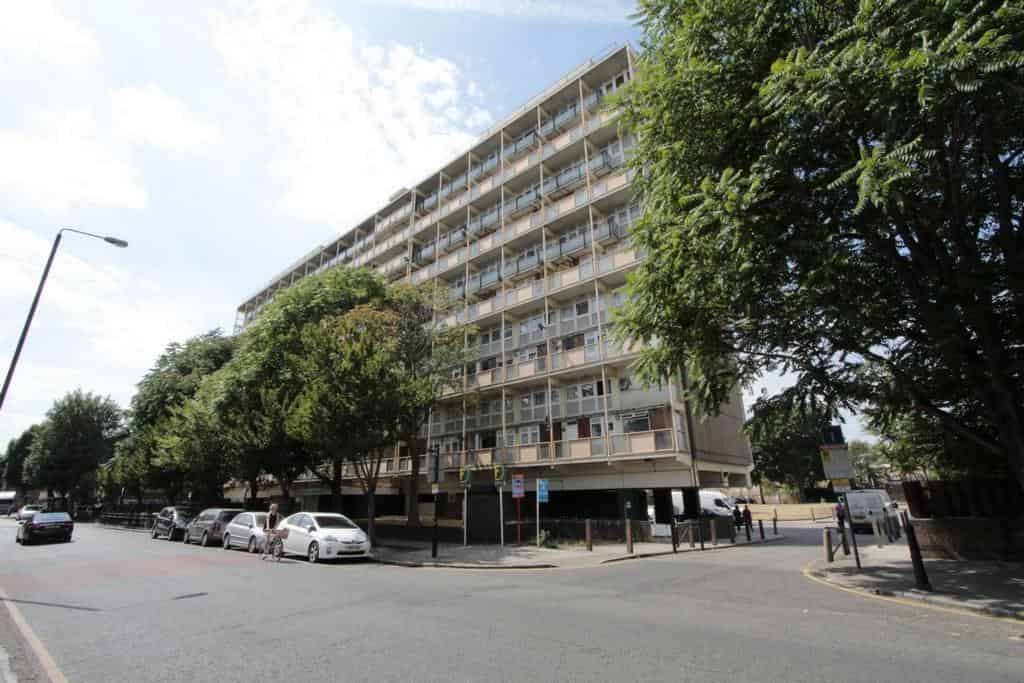 Room in a 3 Bedroom Apartment, Mile End Rd, London E1 4NS