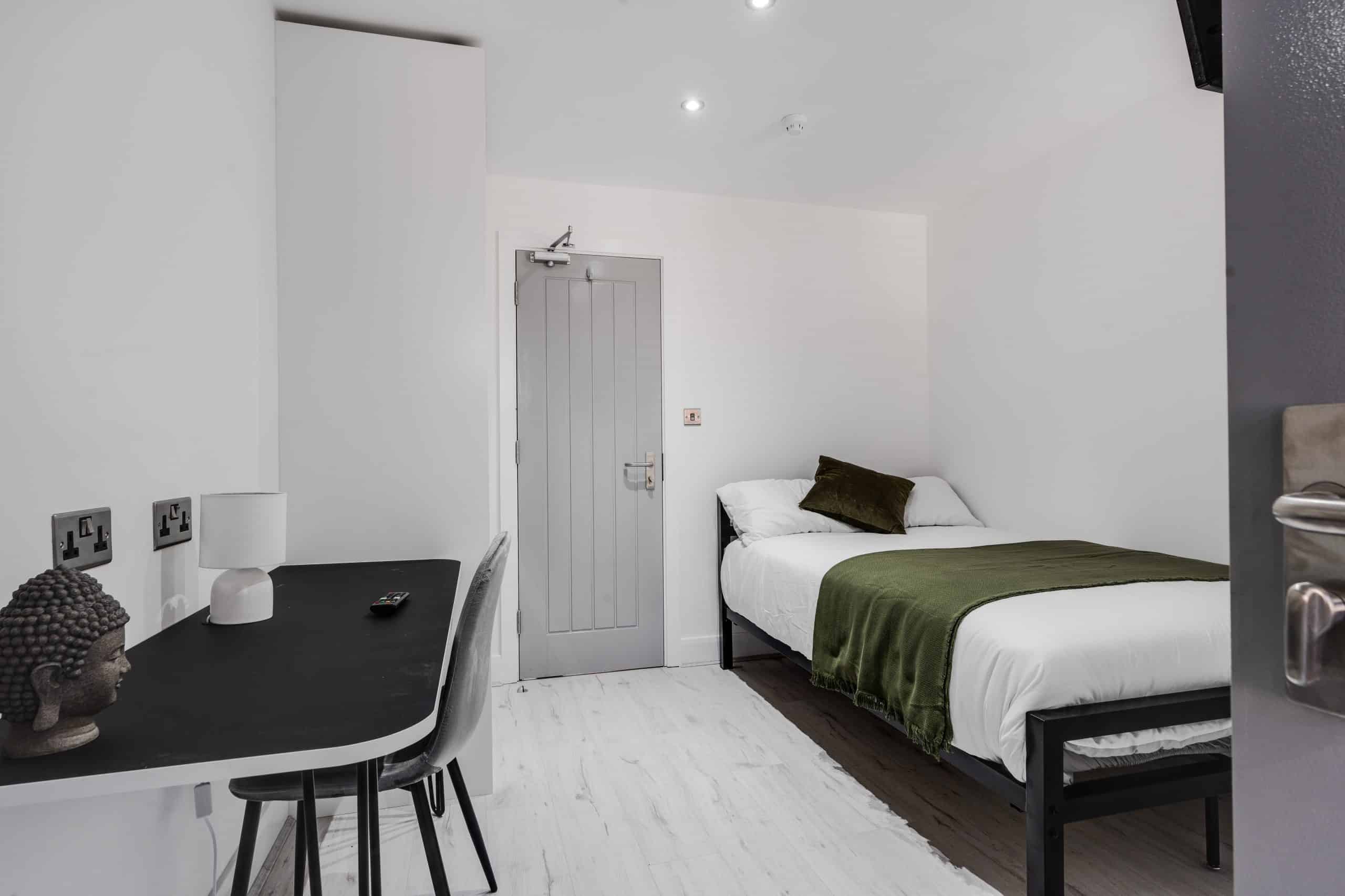 Blantyre Road L15, Liverpool | Amber