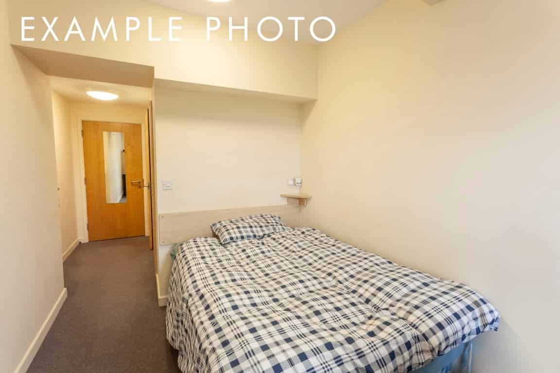 Room in a 5 Bedroom Apartment, Isca Lofts, Longbrook St, Exeter EX4 6AL