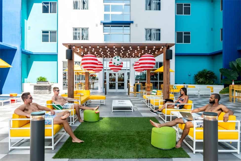 Explore & Book Off-Campus Miami Dade Student Housing | Amber