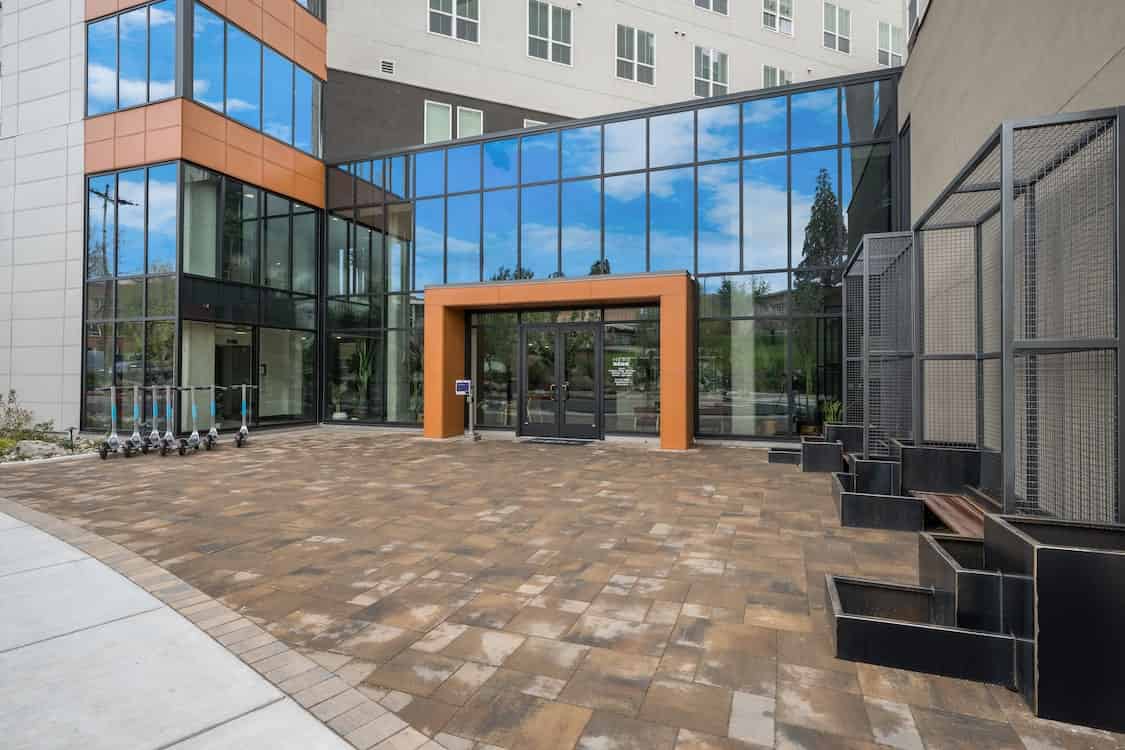 Book HERE Reno Student Housing | Amber