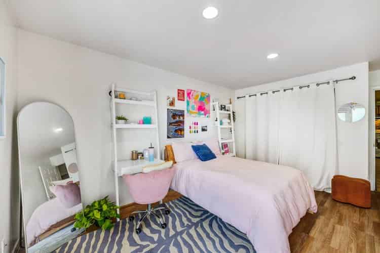 Book Student Housing in Santa Barbara | Amber